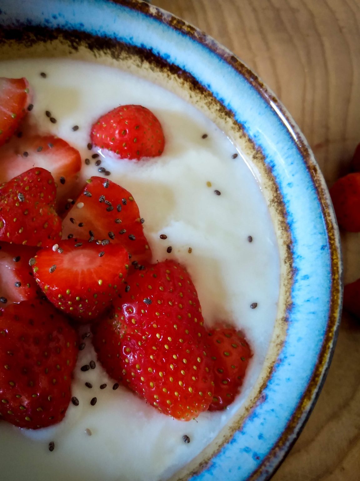How to Make Homemade Yoghurt - a Hopeful Home