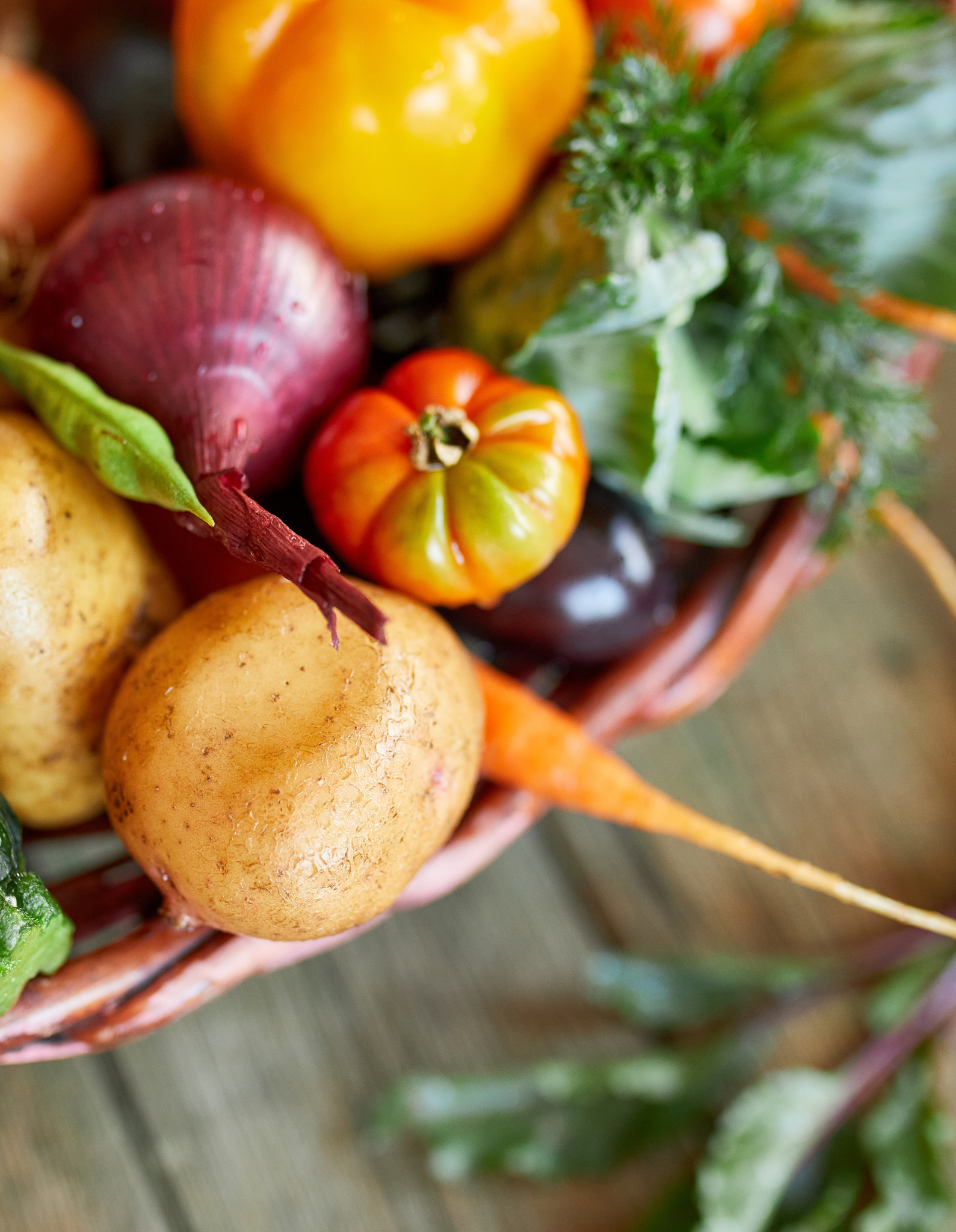 A Free UK Seasonal Food Chart Printable - a Hopeful Home